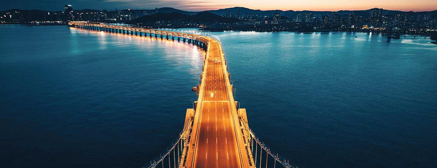 Navigating New Horizons | HSBC Global Outlook Reports