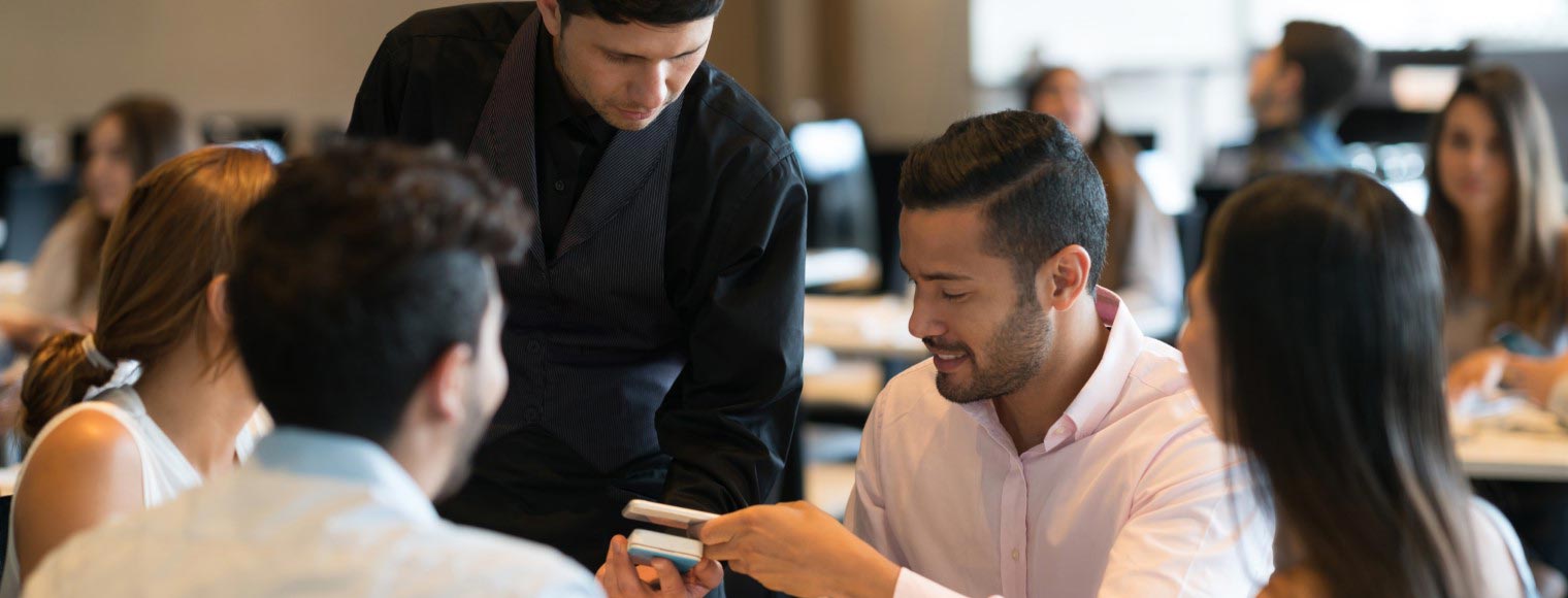 Corporate Credit Card | HSBC Commercial Cards | HSBC UAE